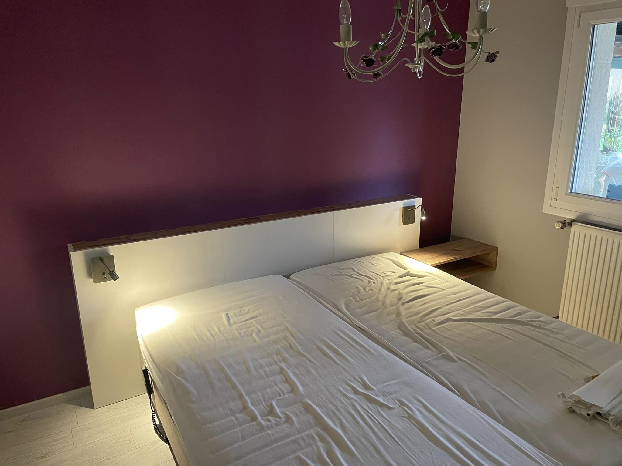 Conception sur-mesure de placards et têtes de lit.